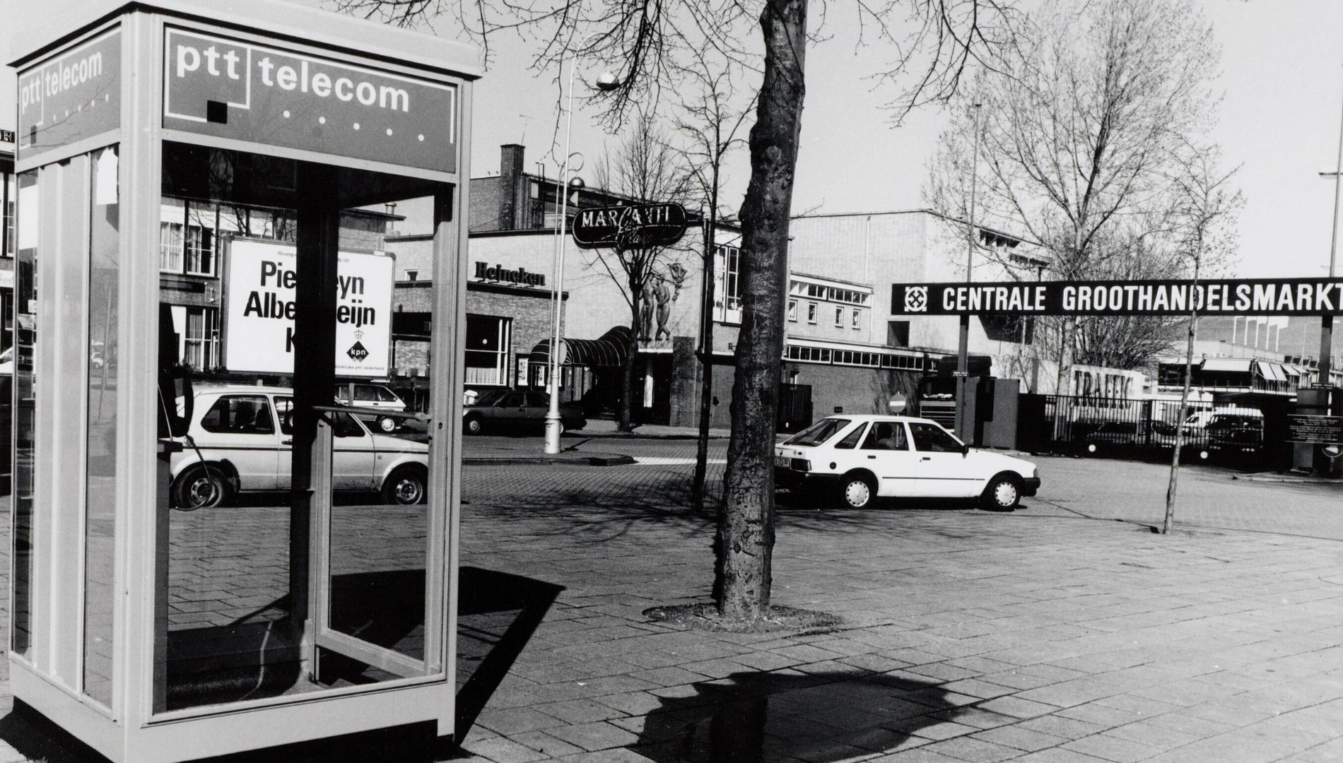 Herinner jij je de oude telefooncel nog? | SchoolBANK.nl - vind je oude ...
