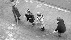 Spelletjes van toen | SchoolBANK.nl - vind je oude klasgenoten terug